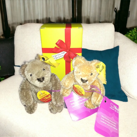 steiff | Toys | 2 Vintage Small Steiff Bears With A Box | Poshmark